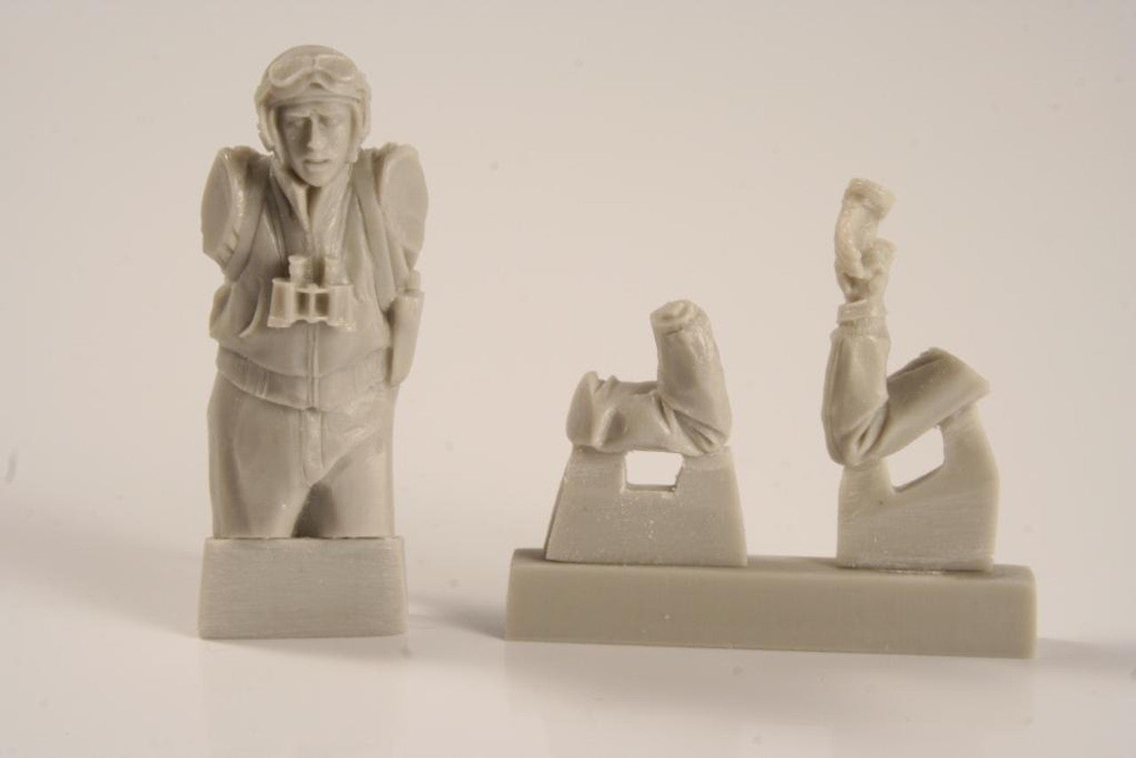 CMK 1/35 US WW II Tank Commander in turret 1/35 Resin Figure Model Kit ...