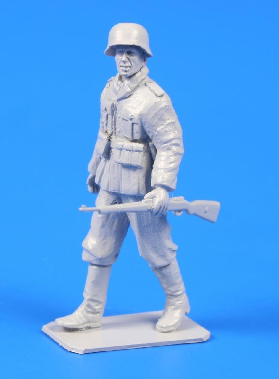 CMK 1/48 German WWII Soldier with mauser 98 Rifle Resin Figure Model K ...